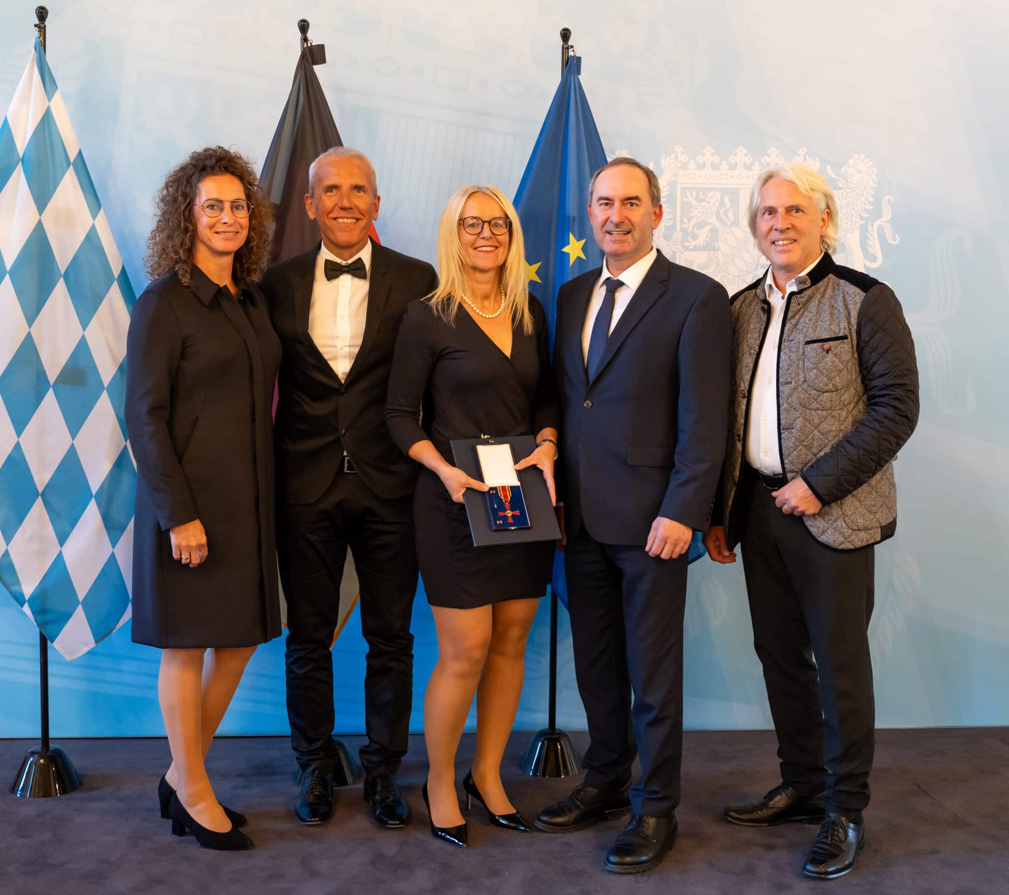 Federal Cross of Merit for Managing Director Caroline Trips | TRIPS group